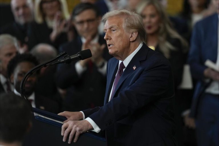 Donald Trump returns to White House with bold promises of retribution ...