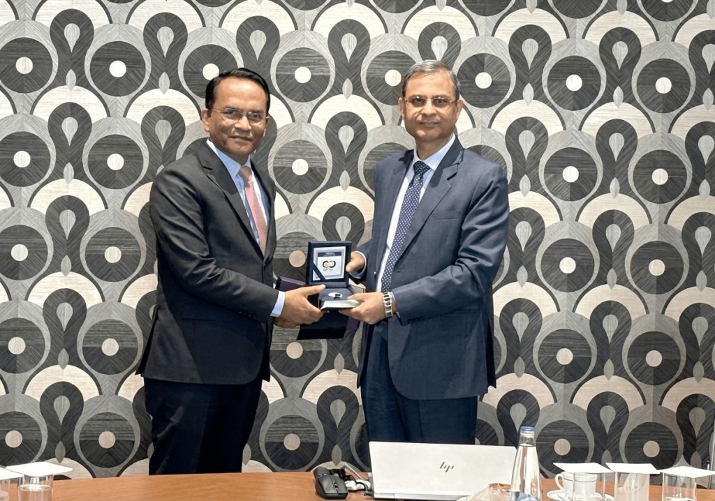 NRB, RBI move to enable QR code payments for Nepalis in India - Fiscal ...